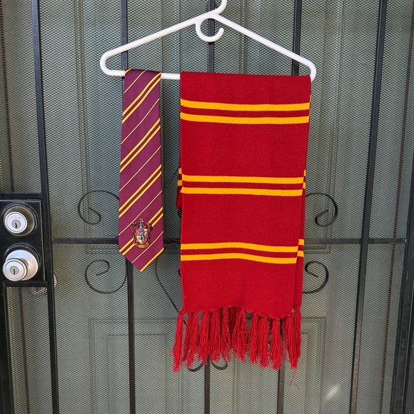 Wizarding World Of Harry Potter | Accessories | Harry Potter Gryffindor ...